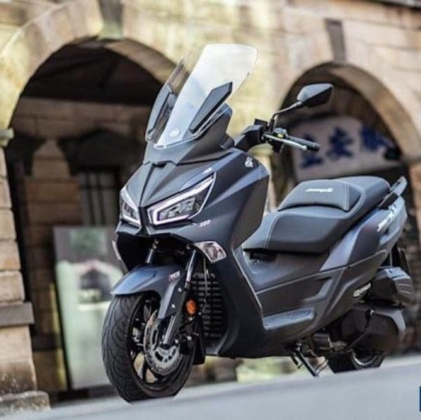JoyMax Z+ 300 SYM Maxi Scooter, Save $500 Offer ends 21st Dec