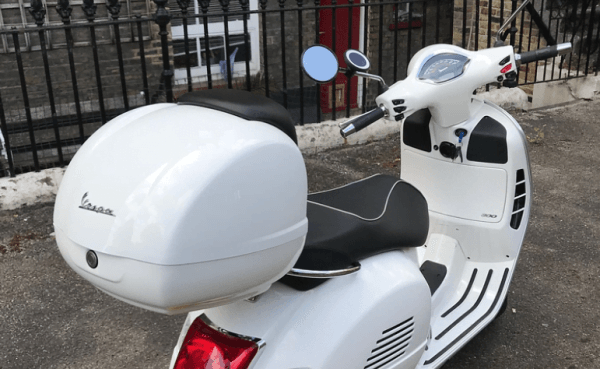 Vespa GTS Super Top Box/Folding Rack Installed at Scooteria ...
